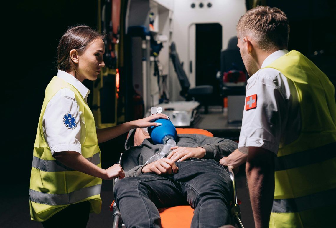Essential First Aid Fundamentals: Techniques for Basic Training in ...